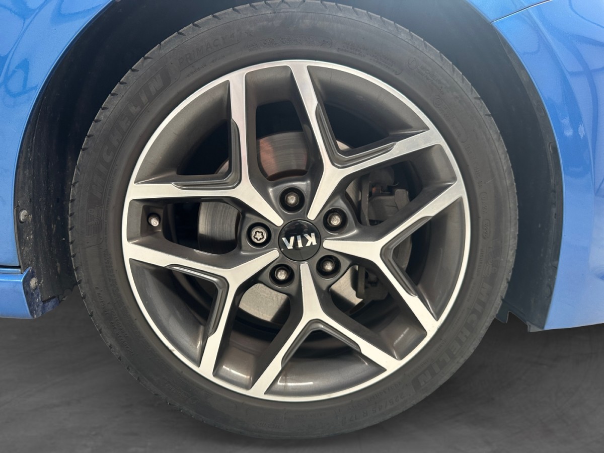 KIA d'occasion CEED 1.4 T-GDI 140 GT LINE PREMIUM DCT de 2019 Lorient