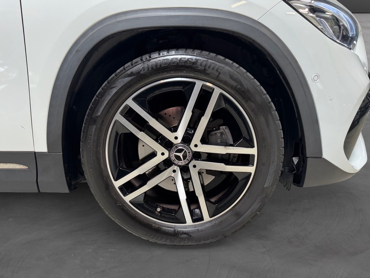 MERCEDES d'occasion CLASSE GLA II GLA 200 D AMG LINE de 2020 Bretigny